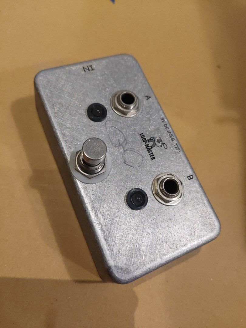 Loopmaster AB Switcher w/ LED (Signature Model), Hobbies & Toys, Music ...