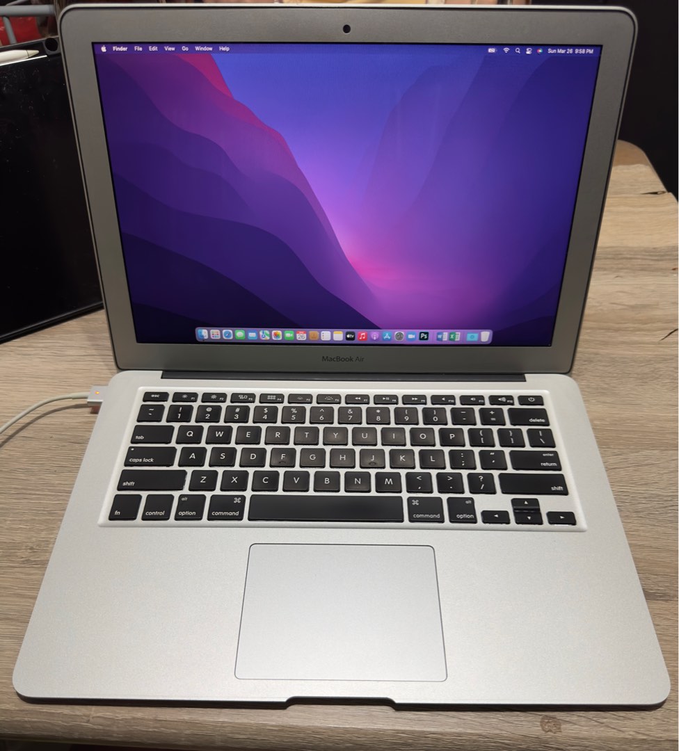 Macbook Air 2017 256GB MacOS Monterey on Carousell