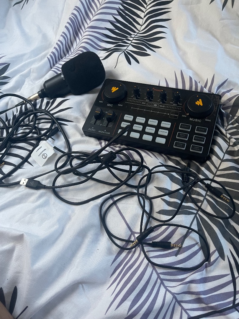 Maono AU-AM200-S1 Sound Card Condenser Microphone Set with Bluetooth ...