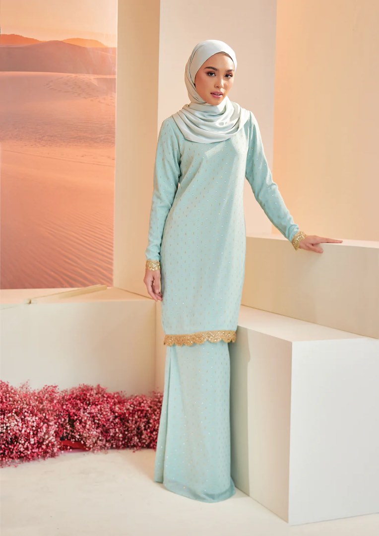 MINIMALACE Alma, Women's Fashion, Muslimah Fashion, Baju Kurung & sets ...