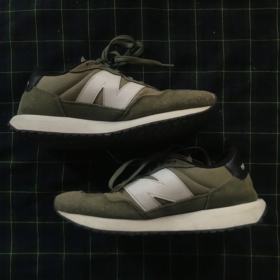 New Balance 237, Women's Fashion, Footwear, Sneakers on Carousell