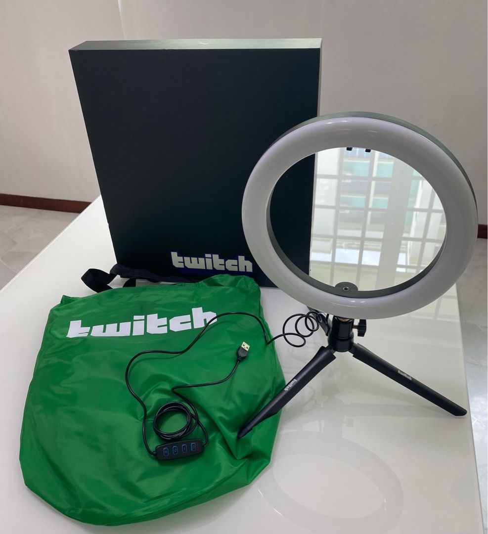 Official Twitch Brand Ring Light and Green Screen, Photography ...
