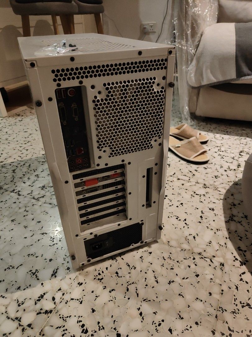 Old gaming pc, Computers & Tech, Desktops on Carousell