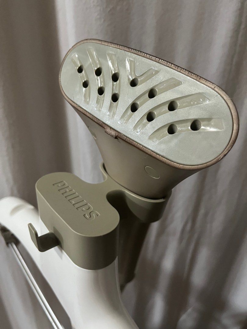 PHILIPS 飛利浦 頂級直立五段式蒸氣掛燙機 GC524 (霧感金) , 電視及其他電器 , 熨斗及掛熨機在旋轉拍賣