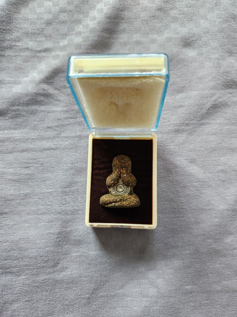 Phra Pitda By Archan TeeLek, Hobbies & Toys, Memorabilia & Collectibles ...