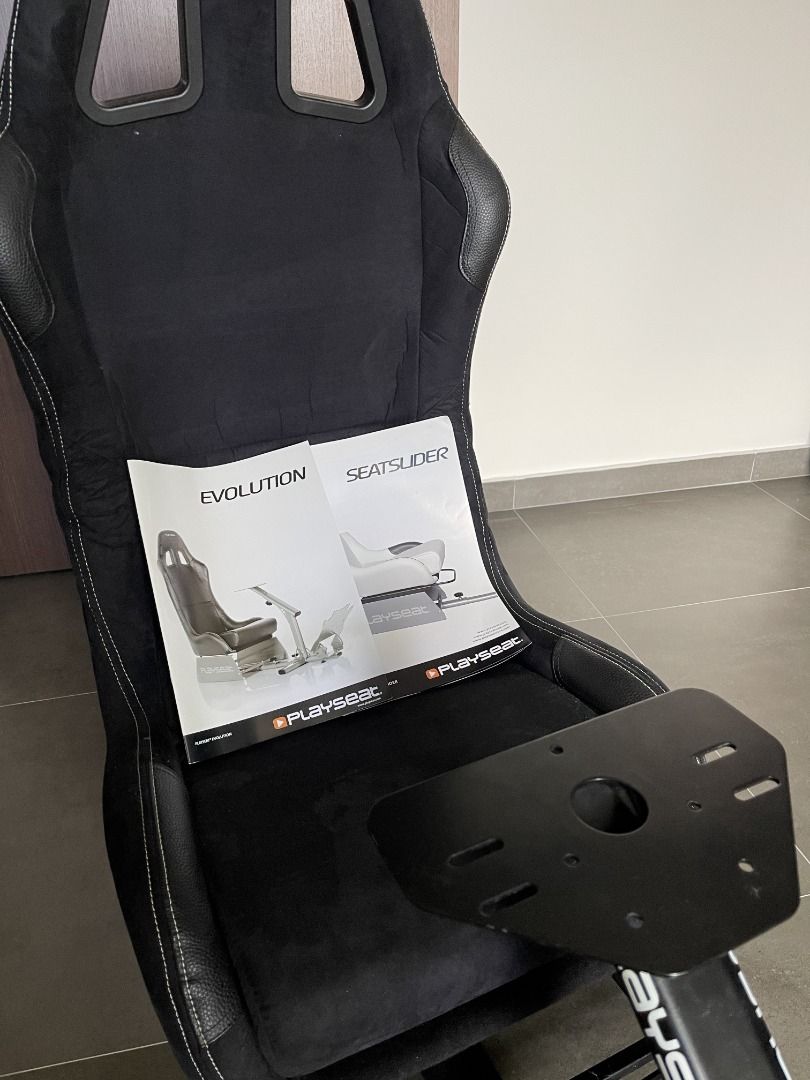 Playseat Evolution Alcantara plus Playseat Gear Shift Holder (included ...
