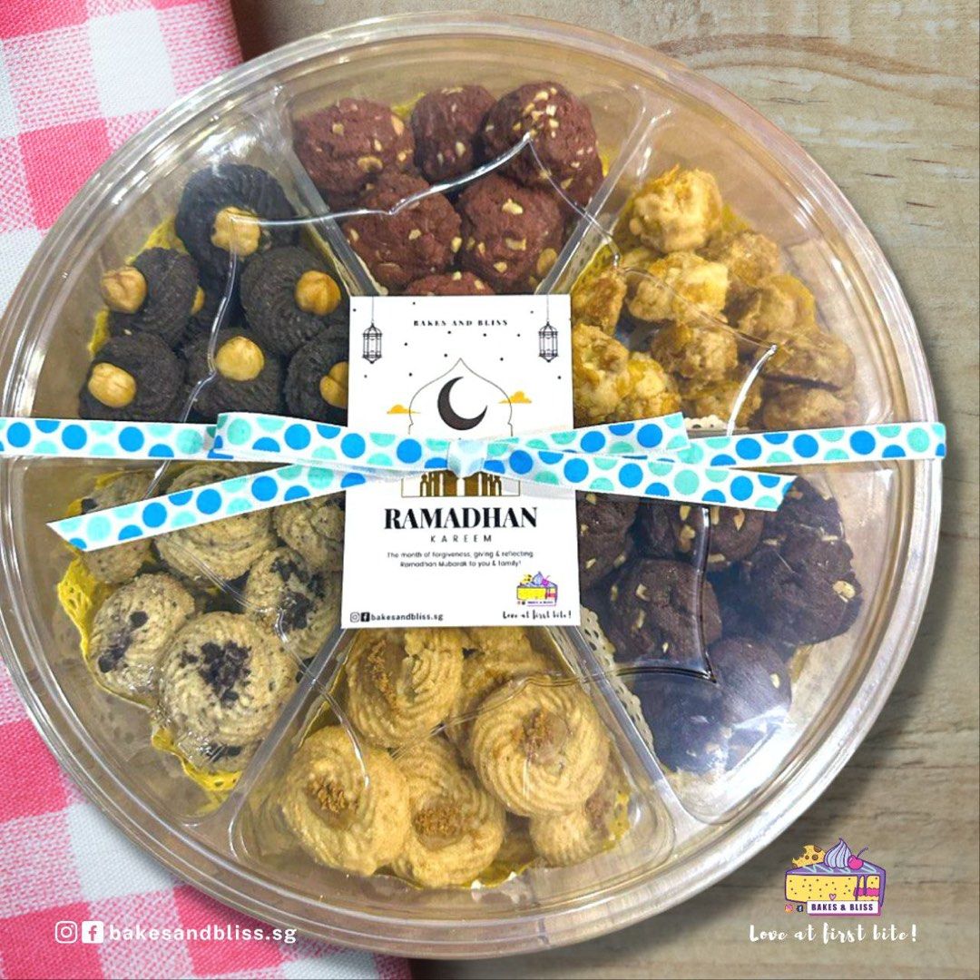 Premium Raya cookie platter, Food & Drinks, Homemade Bakes on Carousell