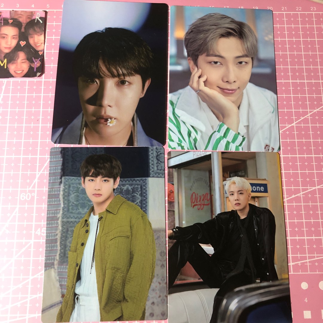 Random BTS MINI PC, Hobbies & Toys, Memorabilia & Collectibles, K-Wave ...