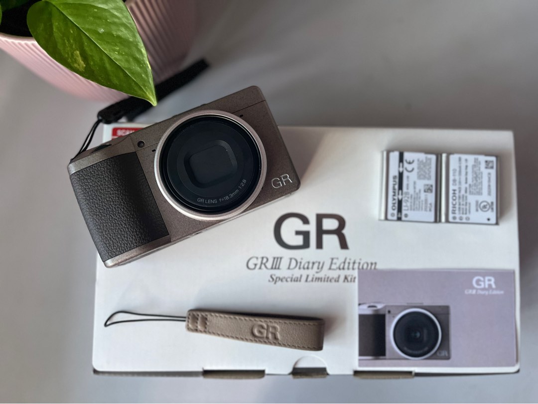 RICOH GR III Diary Edition - Special Limited Kit, Photography, Cameras ...