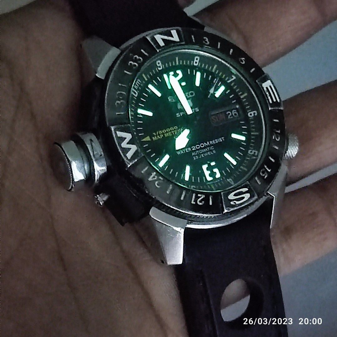 Seiko 5 Map Meter Divers Watch, Men's Fashion, Watches & Accessories ...