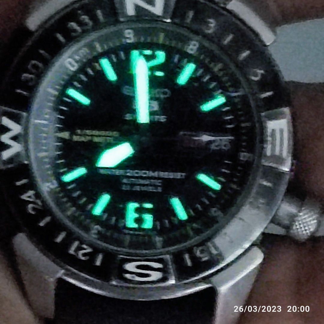 Seiko 5 Map Meter Divers Watch, Men's Fashion, Watches & Accessories ...