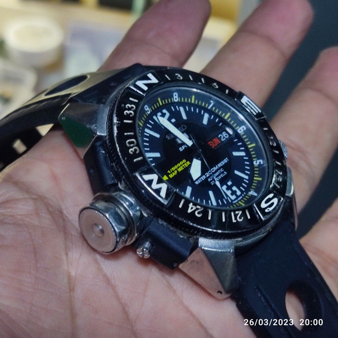 Seiko 5 Map Meter Divers Watch, Men's Fashion, Watches & Accessories ...