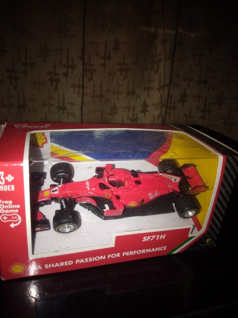 Shell Ferrari Collection 2019 The Ferrari SF71H - Bburago DieCast Cars ...