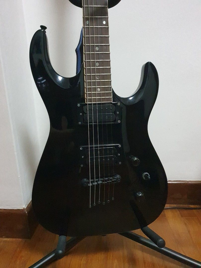 Shine electric guitar, Hobbies & Toys, Music & Media, Musical ...