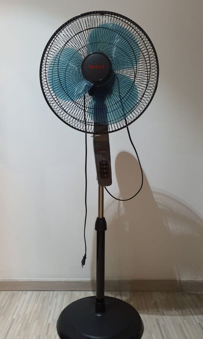 Standing fans, TV & Home Appliances, Other Home Appliances on Carousell
