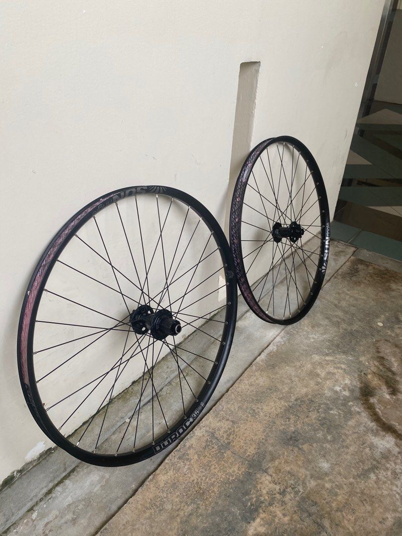 Sunringle Duroc 35 wheelset 27.5 Boost., Sports Equipment, Bicycles ...