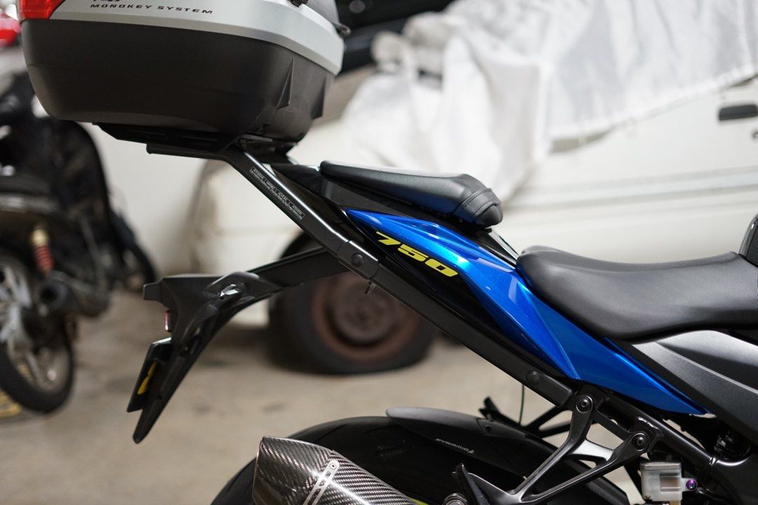 GIVI TOP RACK for Suzuki GSX-S 750, Auto Accessories on Carousell