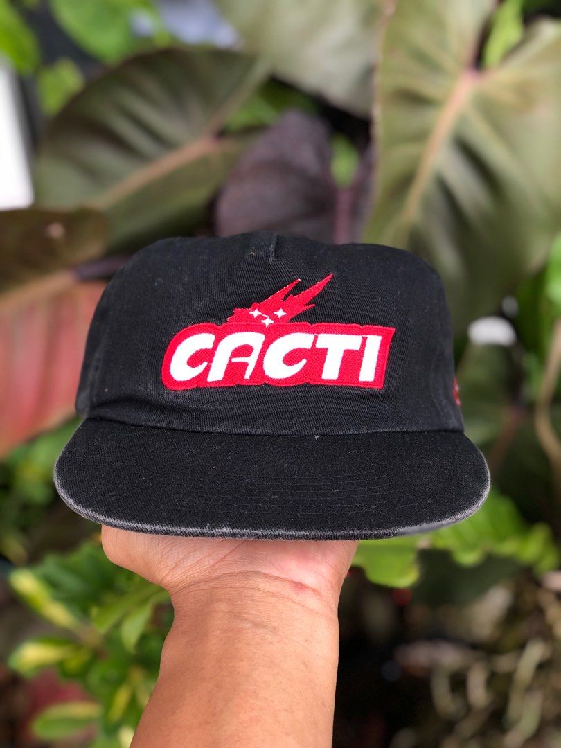 Topi Travis scott Cacati logo cap, Fesyen Pria, Aksesoris, Topi di ...