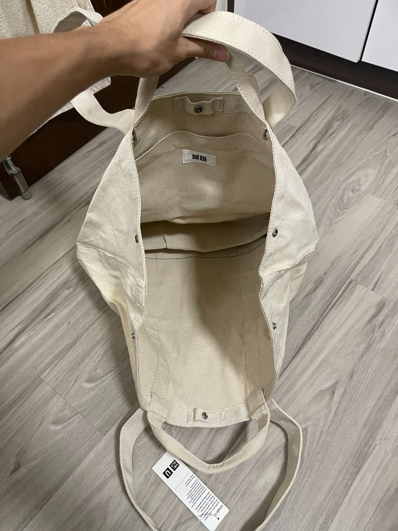UNIQLO U Tote Bag, Women's Fashion, Bags & Wallets, Tote Bags on Carousell