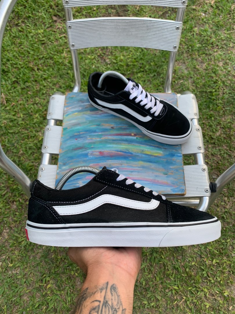 Vans oldskool classic on Carousell
