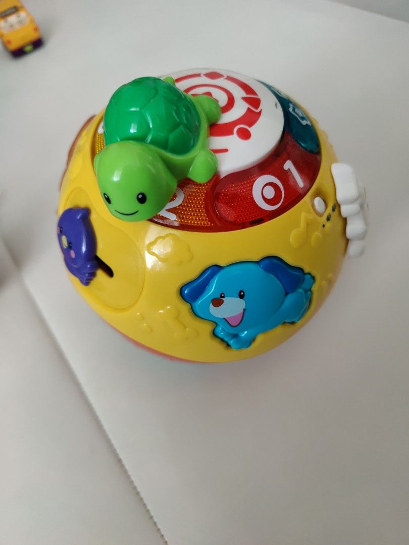 VTech wiggle and crawl ball, Babies & Kids, Infant Playtime on Carousell