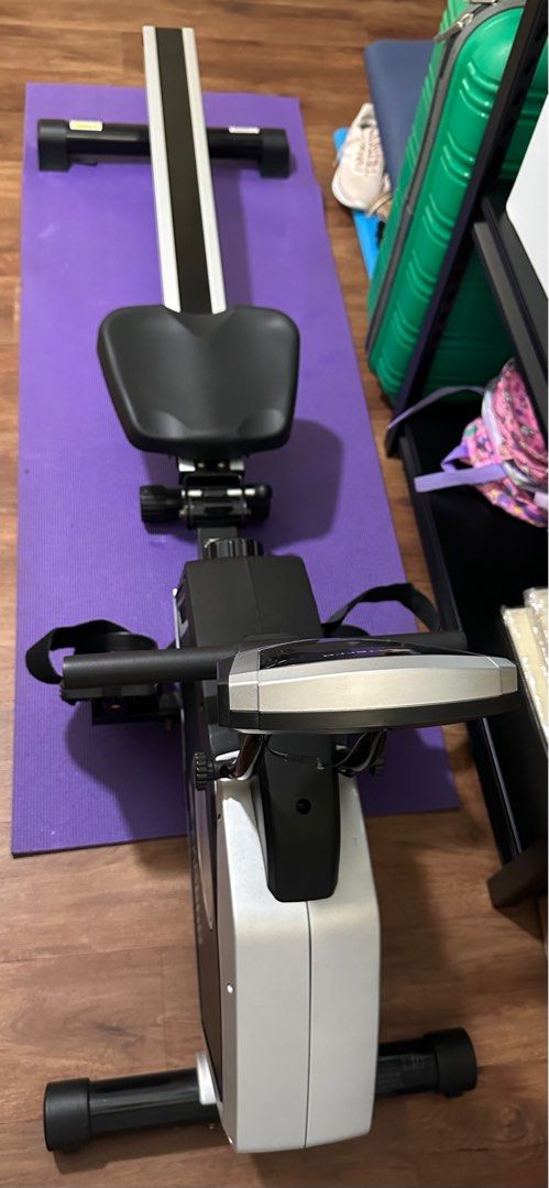 XTERRA Fitness ERG200 Rowing Machine, Sports Equipment, Exercise ...