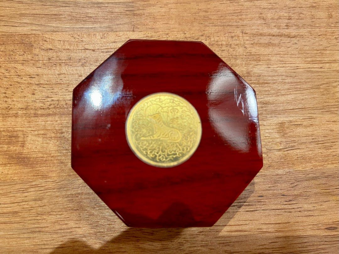 1994 $250 Gold Proof Coin (Dog), Hobbies & Toys, Memorabilia ...