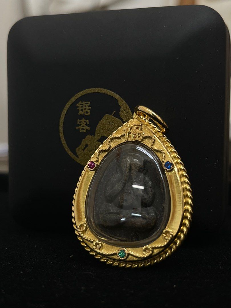 916 gold thai amulet casing, Hobbies & Toys, Memorabilia & Collectibles ...