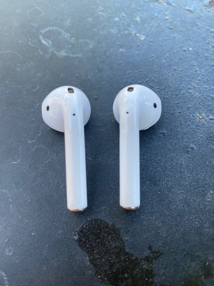Airpods gen 1 left and right only, Audio, Headphones & Headsets on ...