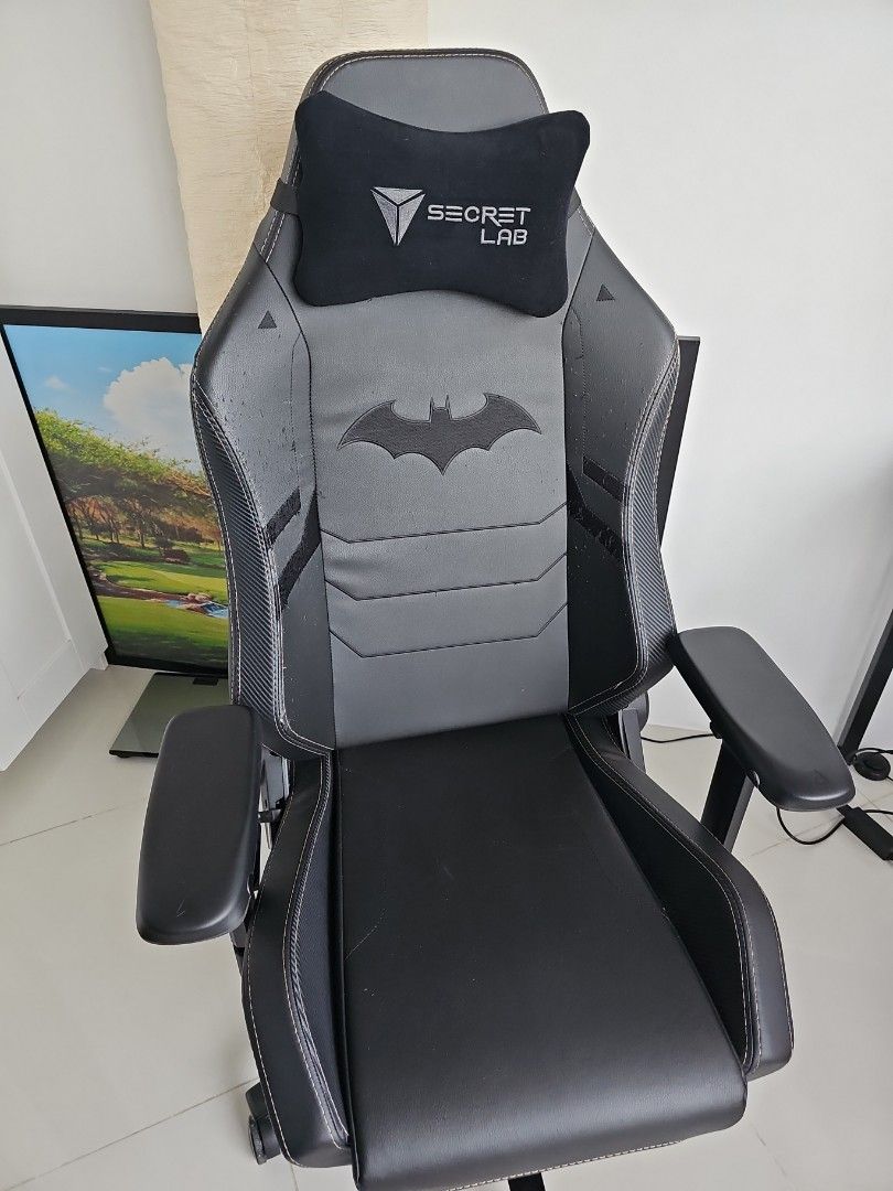 Batman Secret Lab Gaming Chair, Furniture & Home Living, Furniture ...