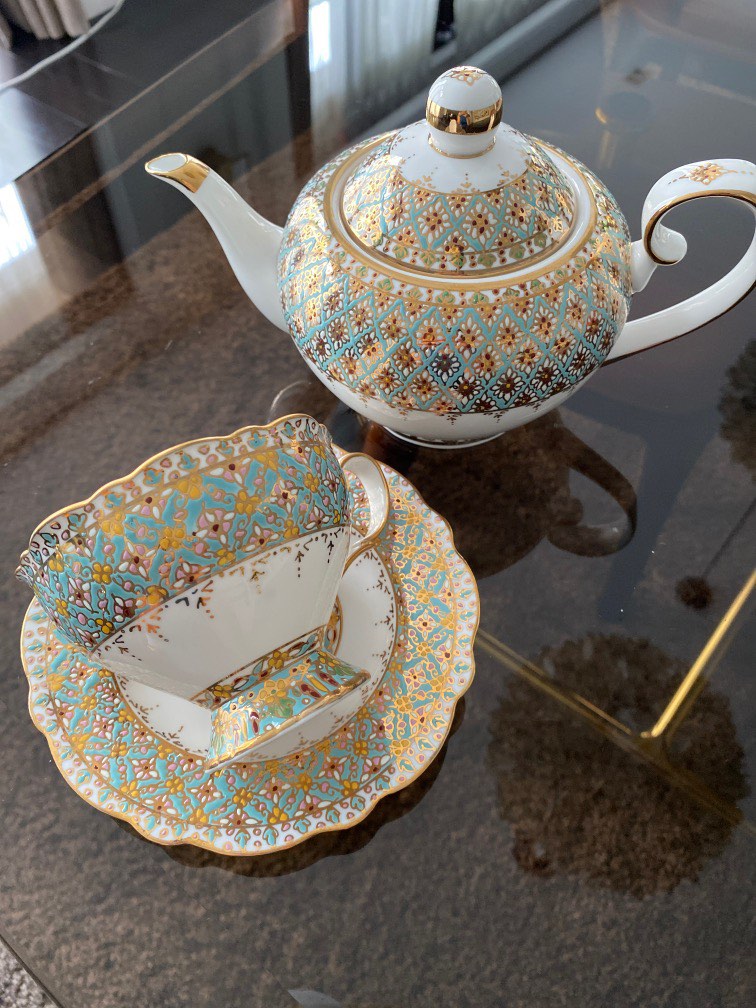 Beautiful fine bone China teapot and teacup set; hand painted; Thailand ...