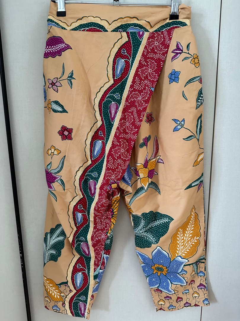 Beige Batik Pants, Women's Fashion, Bottoms, Other Bottoms on Carousell