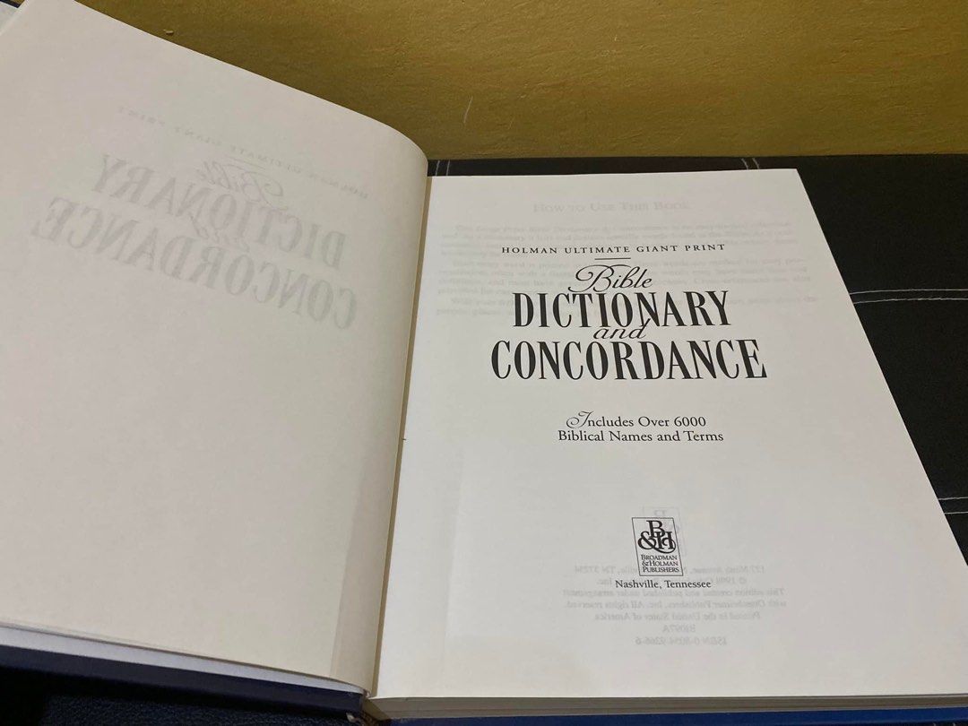 Bible Dictionary and Concordance Includes Over 6000 Biblical Names and ...