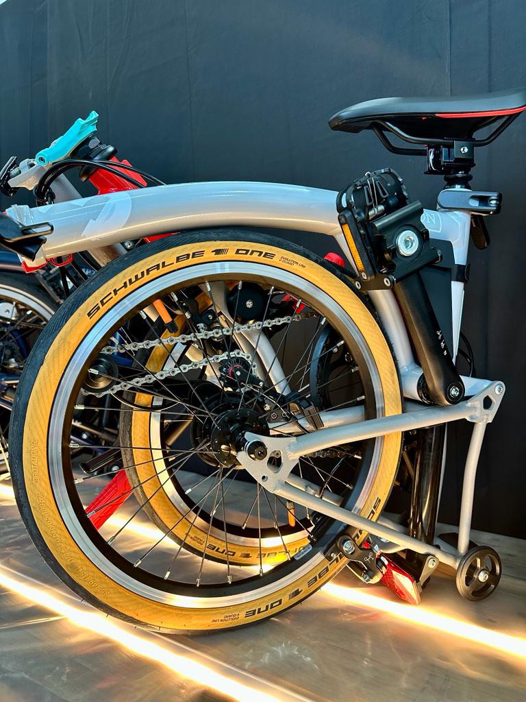 Brompton Chpt 3 V4 Local set, Sports Equipment, Bicycles & Parts ...