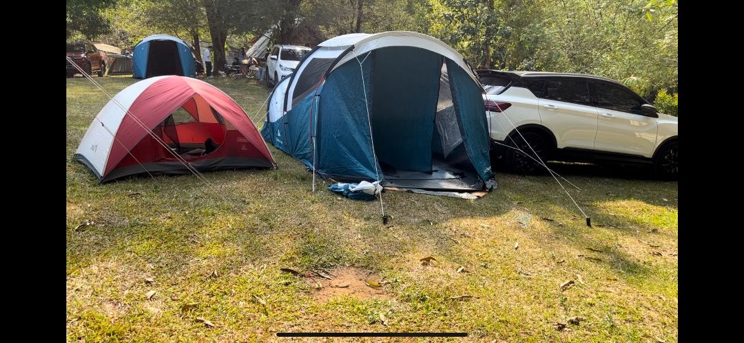 Camping tent - Arpenaz 4.1 F&V With 2 folding chairs and groundsheet ...