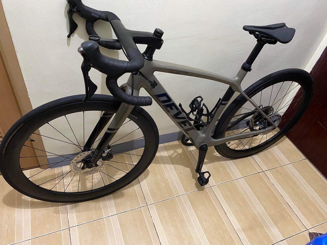Devel stratos gravel bike RUSHHH on Carousell