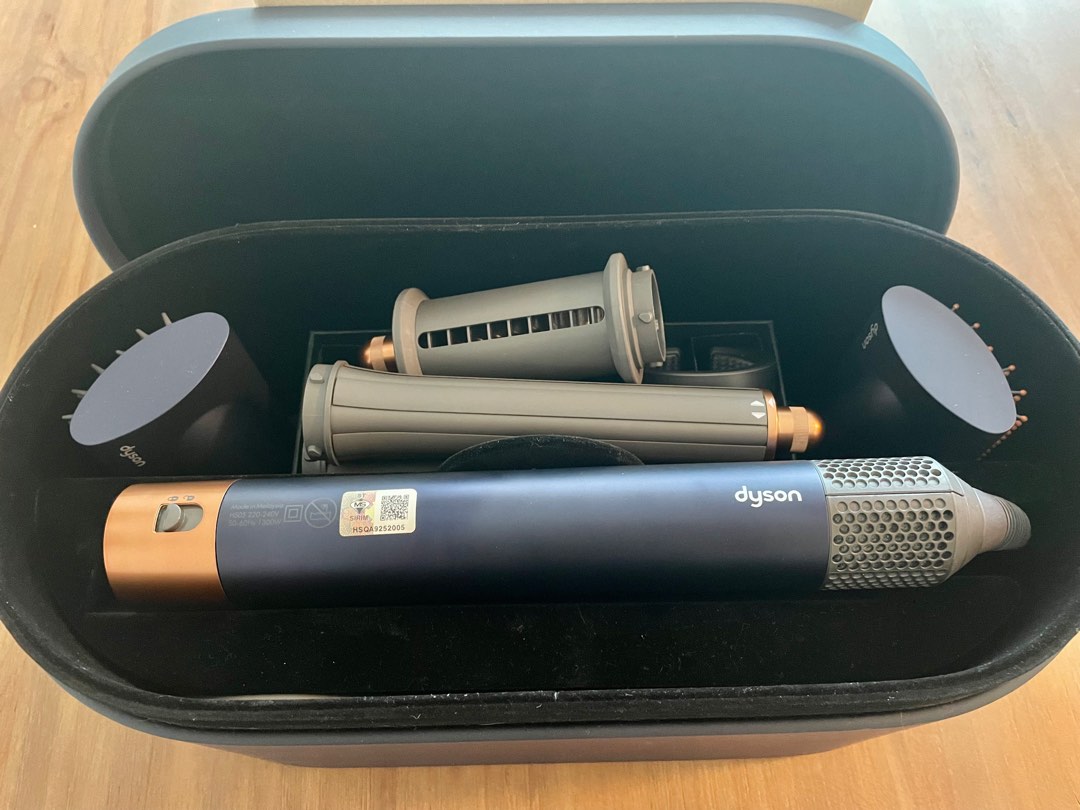 Dyson Airwrap Full Set + Stand, Beauty & Personal Care, Hair on Carousell