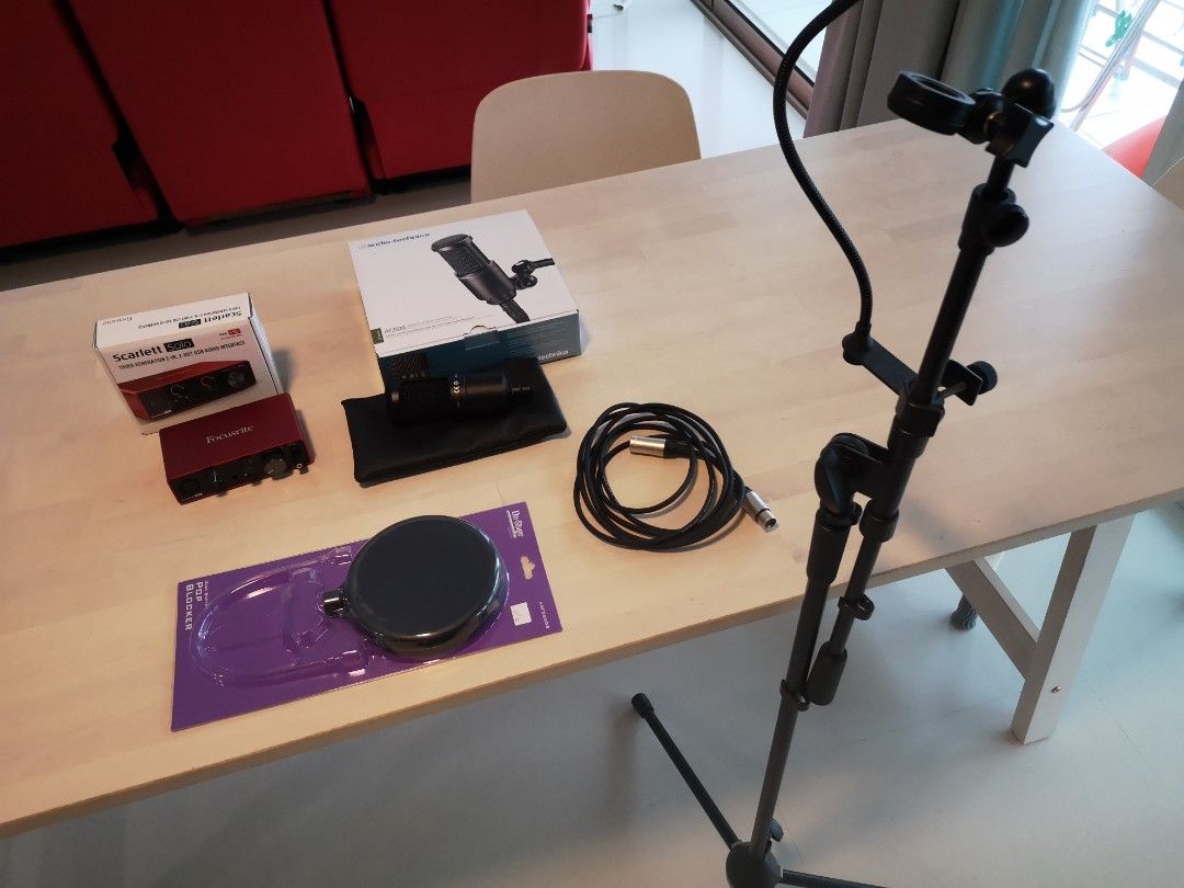 Focusrite Scarlett Recording BUNDLE, Hobbies & Toys, Music & Media ...