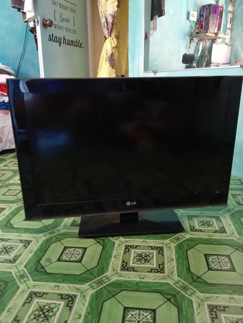 FOR SALE LG TV 32 inch Made in korea, TV & Home Appliances, TV ...