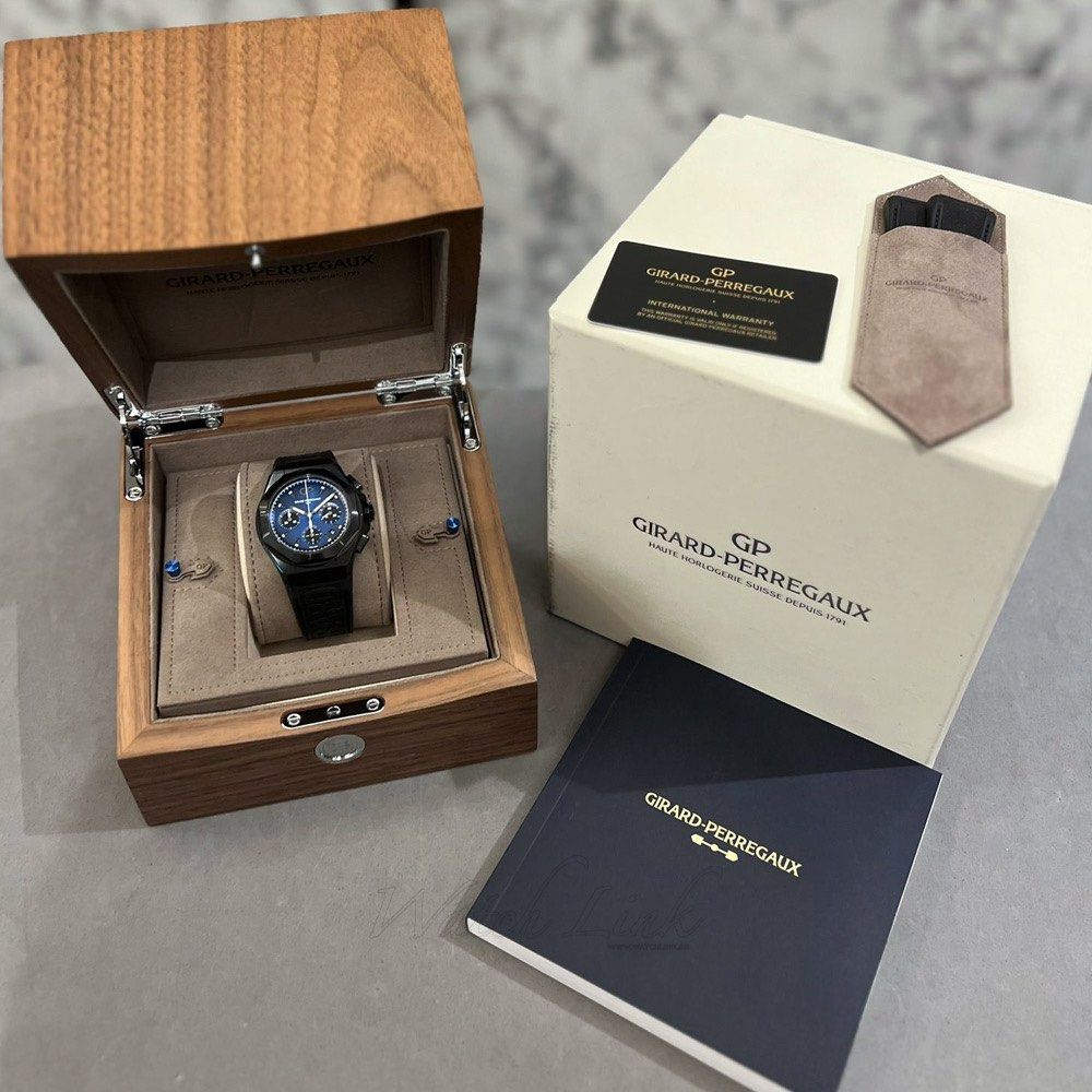 Girard Perregaux Laureato Absolute Chronograph 81060-21-491-FH6A ...