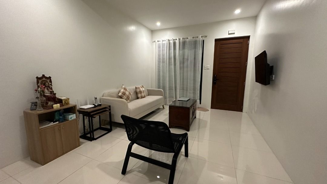 GOOD DEAL 3 Bedroom Sta Rosa Laguna House and Lot FOR SALE Villa ...