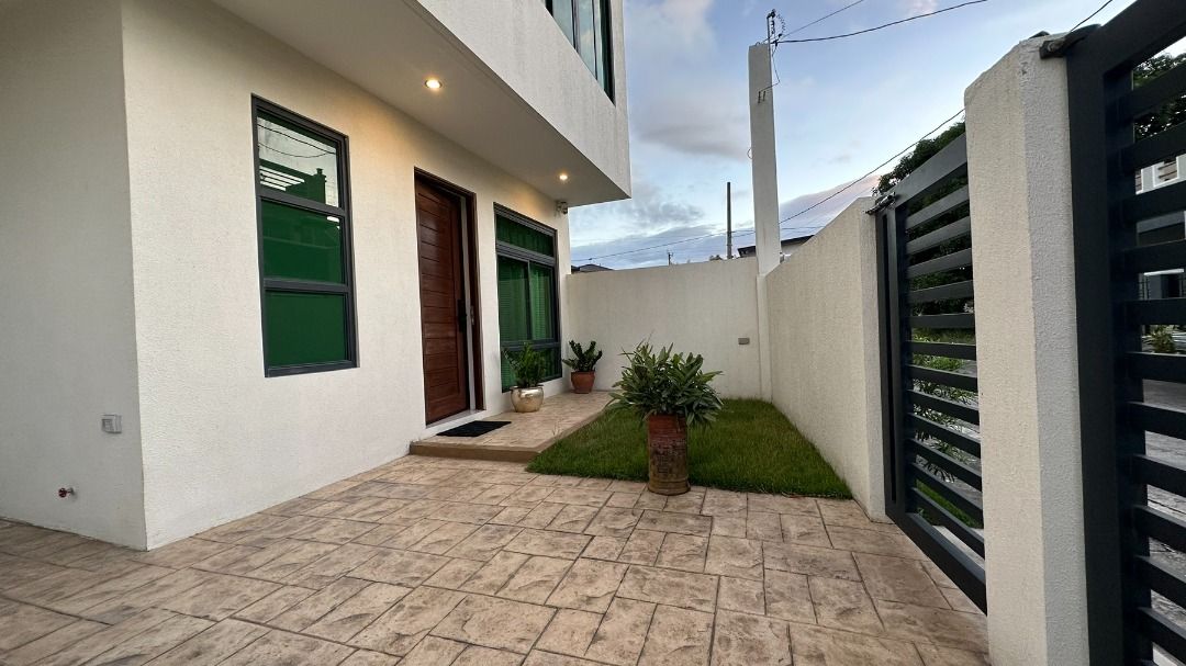 GOOD DEAL 3 Bedroom Sta Rosa Laguna House and Lot FOR SALE Villa ...