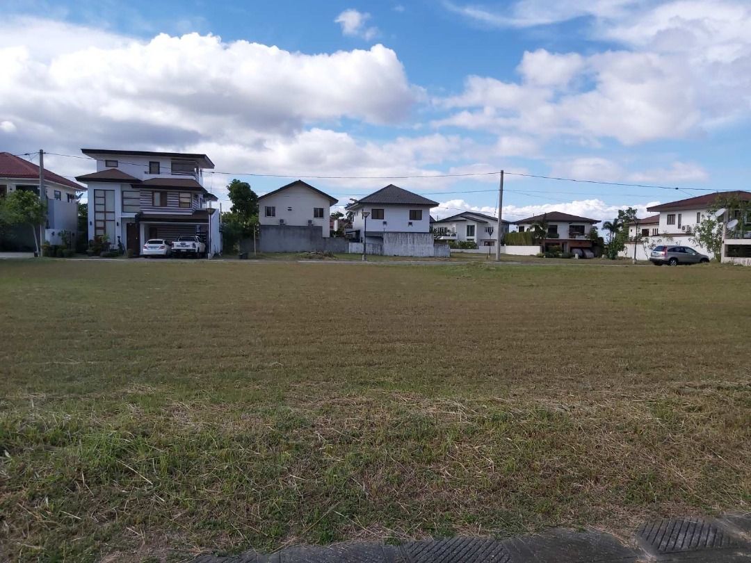 Good Deal Prime INNER LOT FOR SALE in Verdana Homes Mamplasan near Town ...