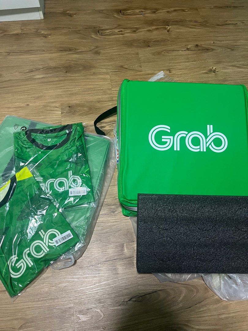 Grabfood Motor/Bicycle Starter Pack, Motorcycles, Motorcycle Apparel on ...