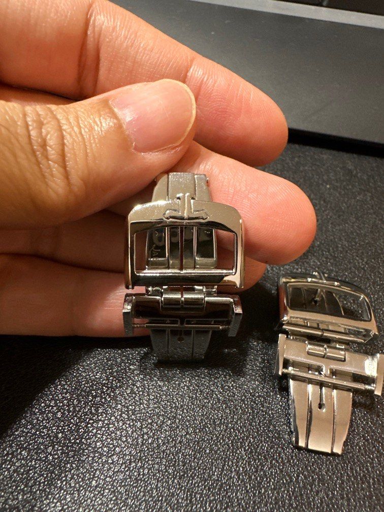 Jaeger Le Coultre Deployment buckle 18MM, Luxury, Watches on Carousell Jaeger Le Coultre Deployment buckle 18MM, Luxury, Watches on Carousell