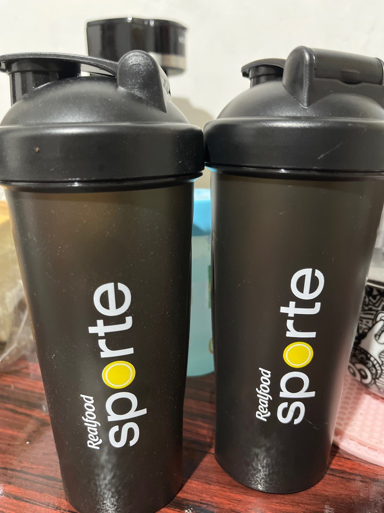 (Jual baru dan 2nd) shaker 600ml realfood Sporte, Kitchen & Appliances ...