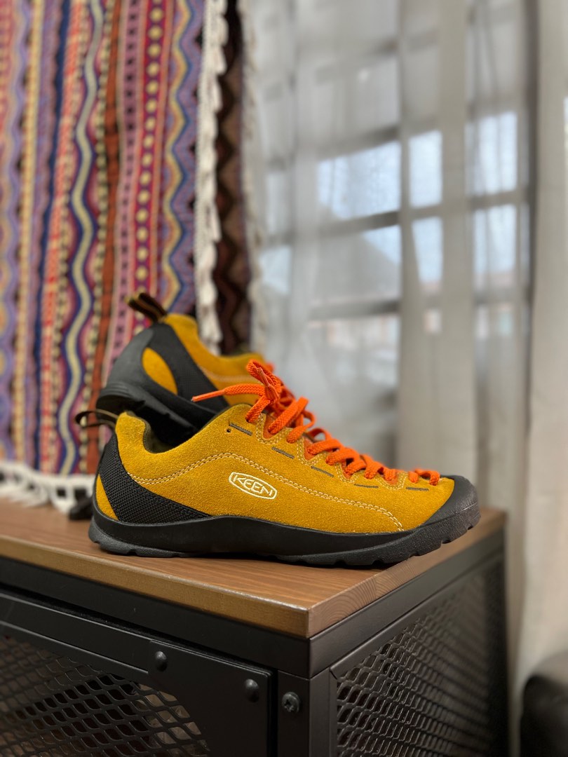 KEEN Original Sample Product. Rare item !, Women's Fashion, Footwear ...