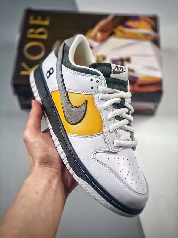 Kobe Bryant x Nike SB Dunk Low8 24, 男裝, 鞋, 便服鞋 - Carousell