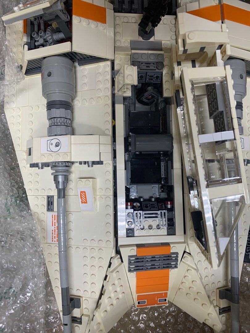 Lego 75144 Star Wars UCS Snowspeeder, Hobbies & Toys, Toys & Games on ...