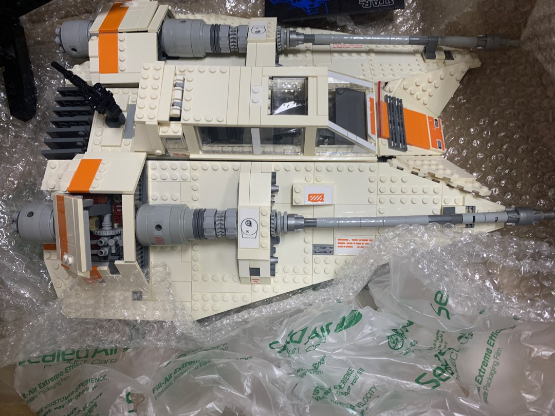 Lego 75144 Star Wars UCS Snowspeeder, Hobbies & Toys, Toys & Games on ...
